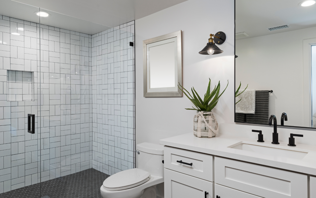 Custom Walk-In Shower Design: Layouts, Sizes, Materials & Luxury Options